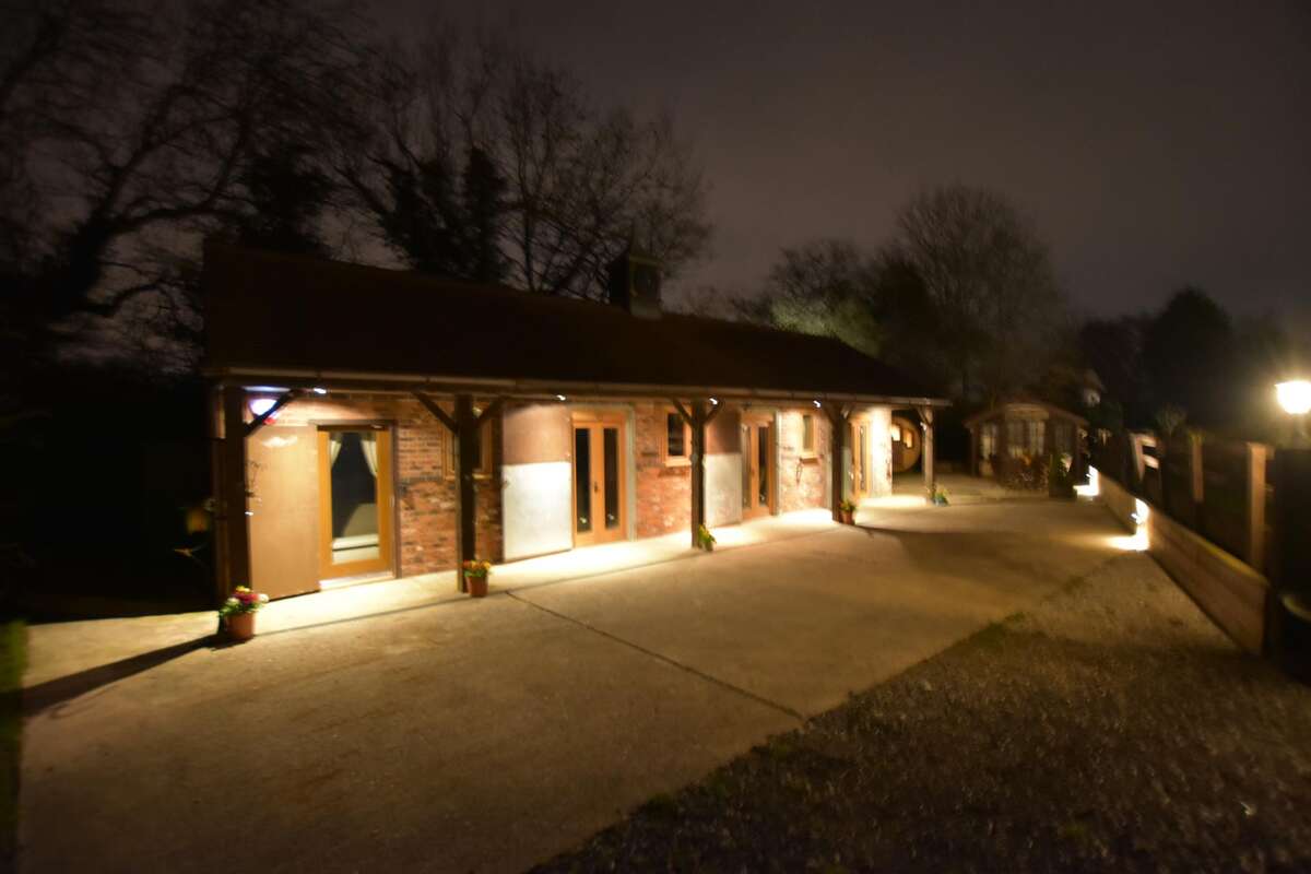 Our Gallery - Oak Tree Stables, Holiday Cottages in Birmingham