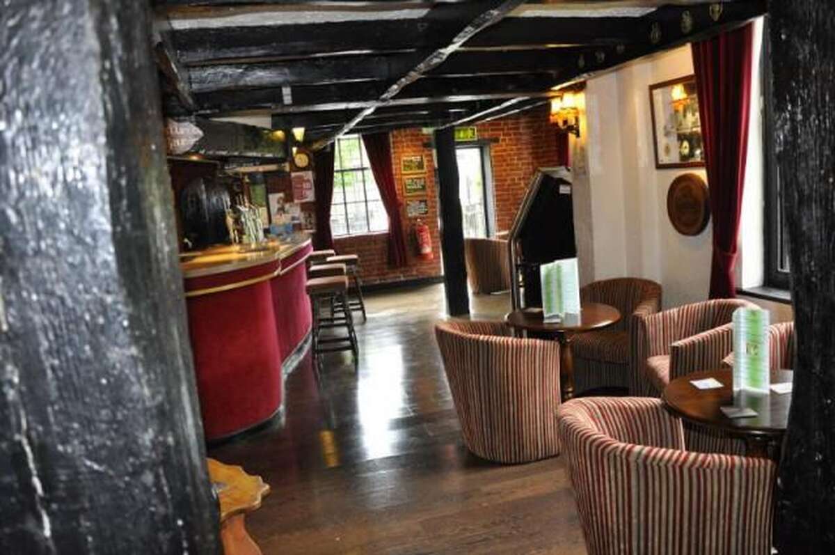Our Gallery - The Roundabout Hotel, Hotel in Fareham